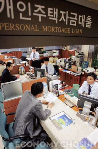 스마트 재테크 이제는 ‘론테크(loan tech)’ 시대 불어난 가계부채, 대출이자 최소화 방안은